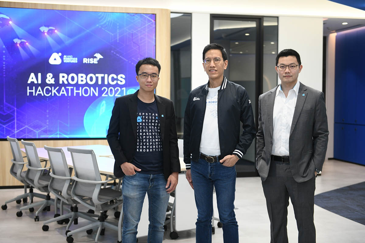 ไอเดียสุดเฉียบ! เออาร์วี อวด 2 นวัตกรรมจากเวที “AI & ROBOTICS HACKATHON ...